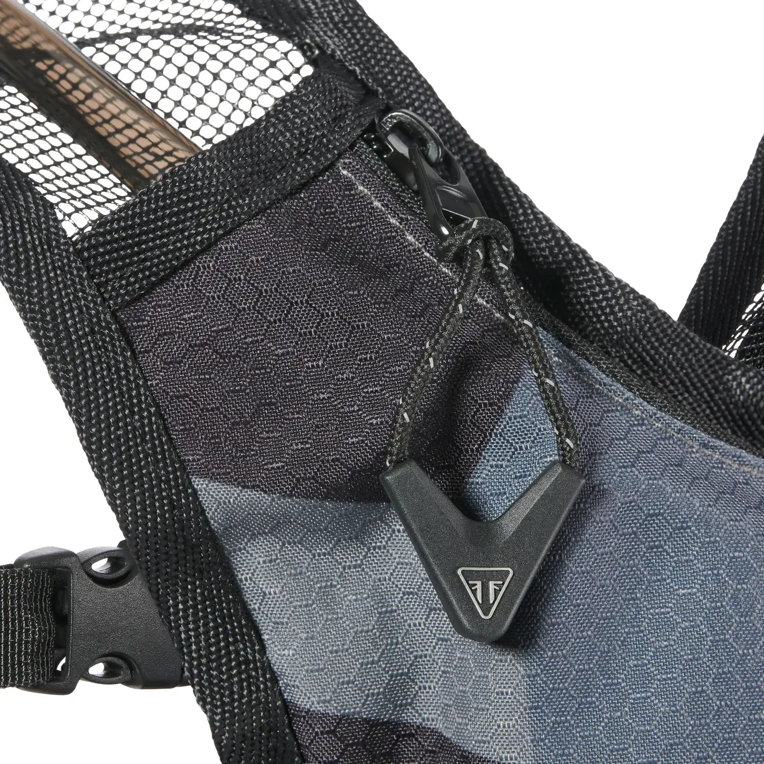 Triumph 2L Racing Hydro Backpack | Triumph Direct